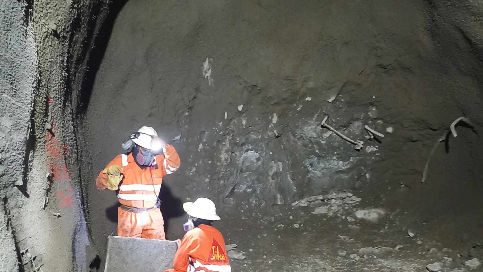 Shotcrete para sostenimiento - Minera Austria Duvaz