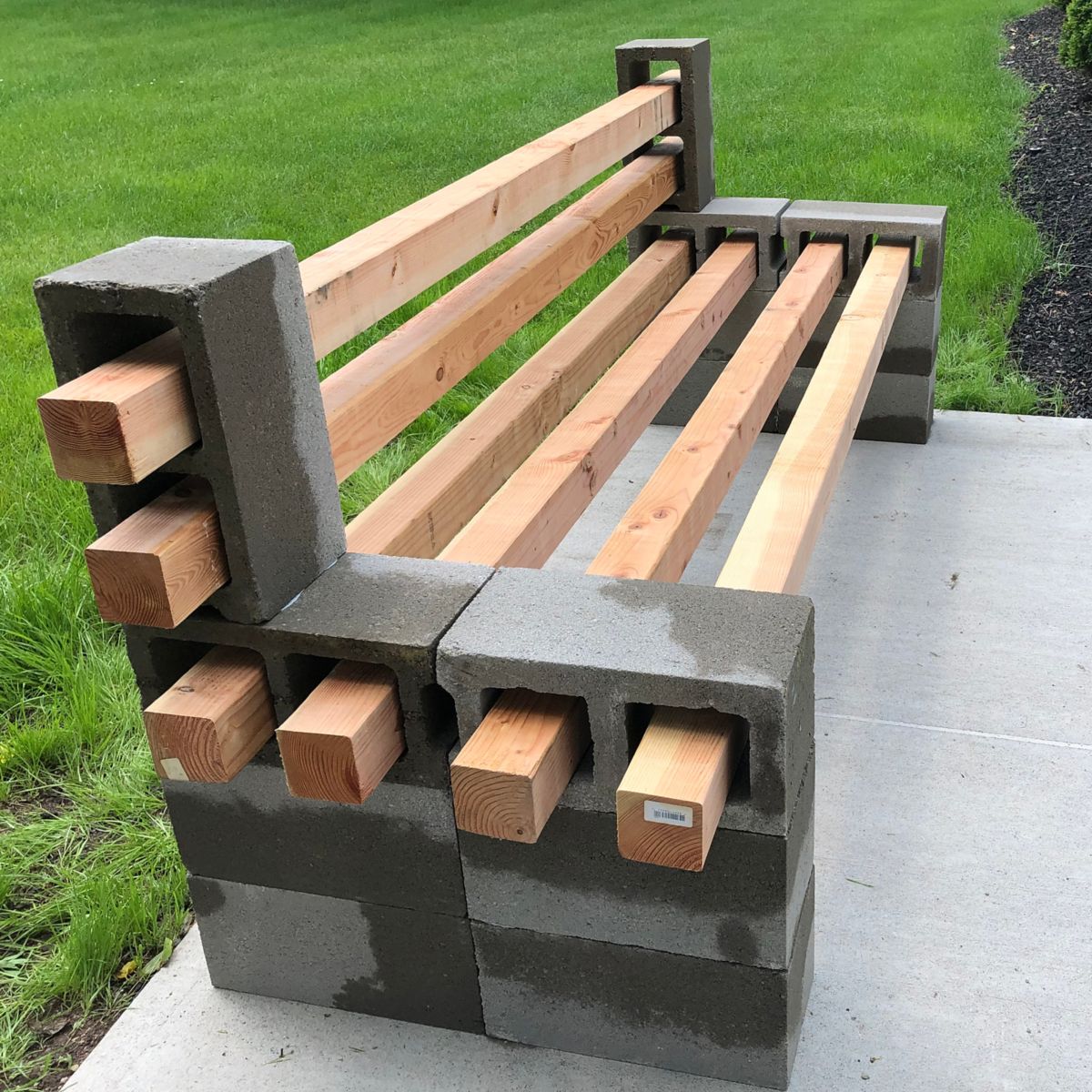 Concrete block bench | Sika Canada