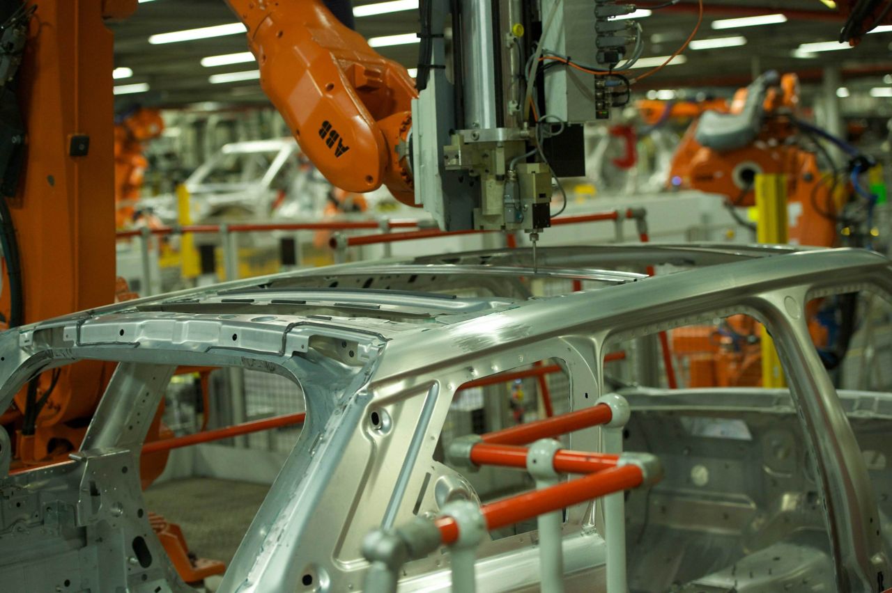 Anti-Flutter Materials | Body Shop Adhesives | Sika Automotive