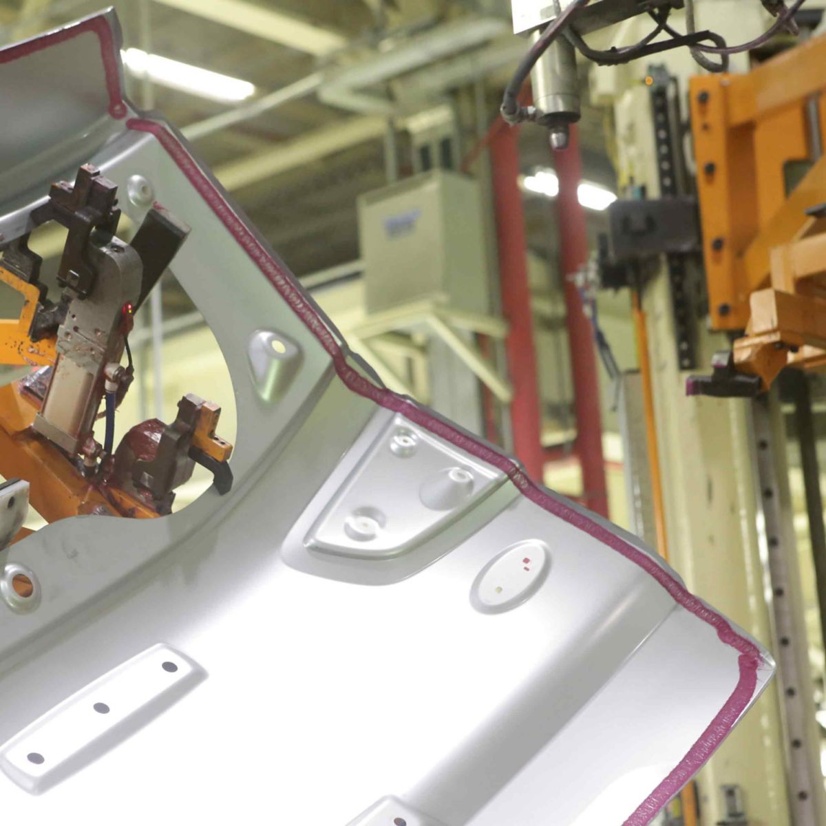 Hem-Flange Bonding | Body Shop Adhesives | Sika Automotive