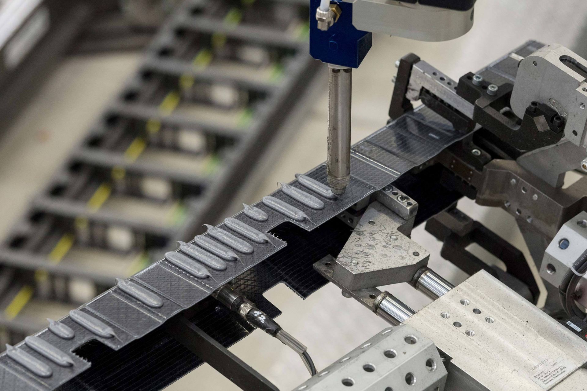 Crash Durable Bonding | Body Shop Adhesives | Sika Automotive