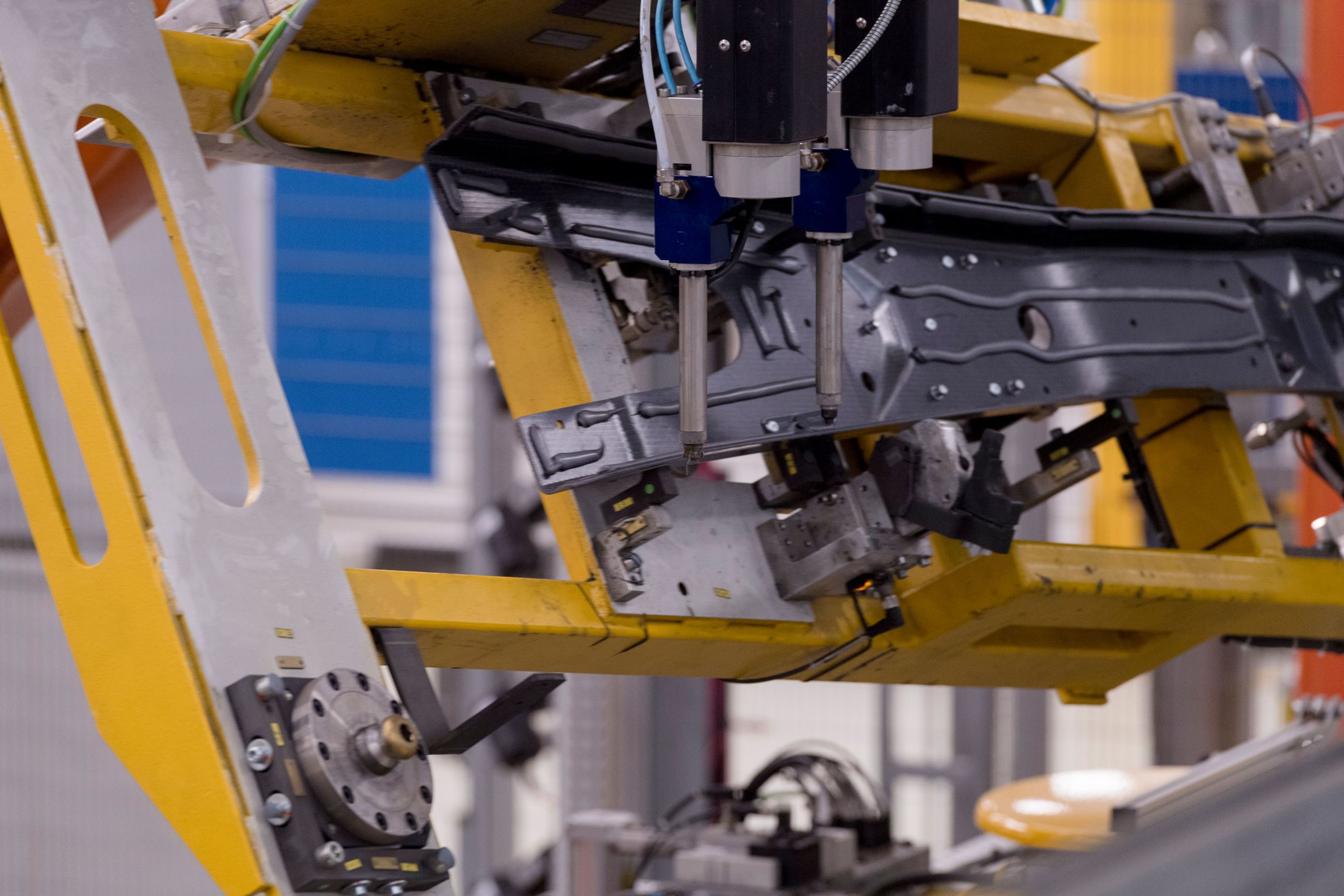 Crash Durable Bonding | Body Shop Adhesives | Sika Automotive