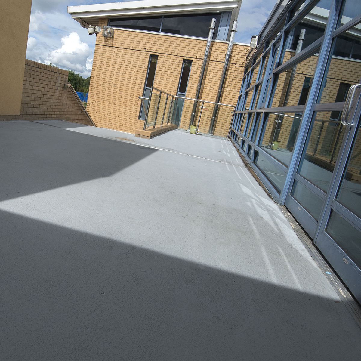 Latent curing agent for aliphatic waterproofing coatings | Incorez