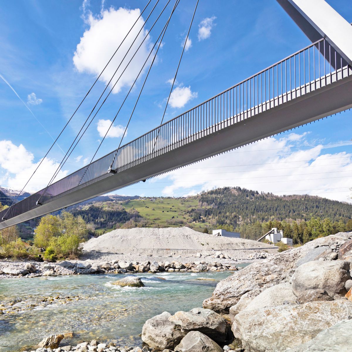 Fussgängerbrücke, Schluein