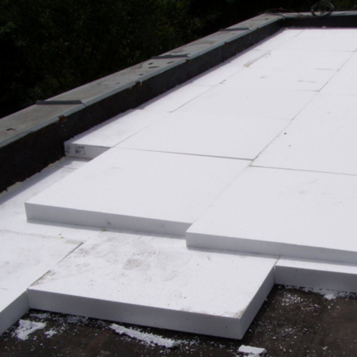 Pěnový polystyren ve spádu u plochých střech | Sika CZ