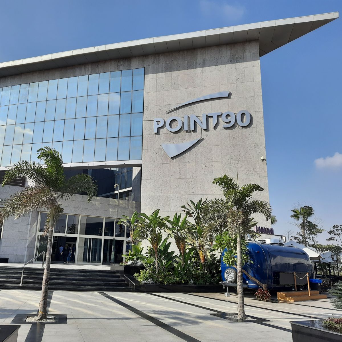 point-90-mall-cinemas-roofing