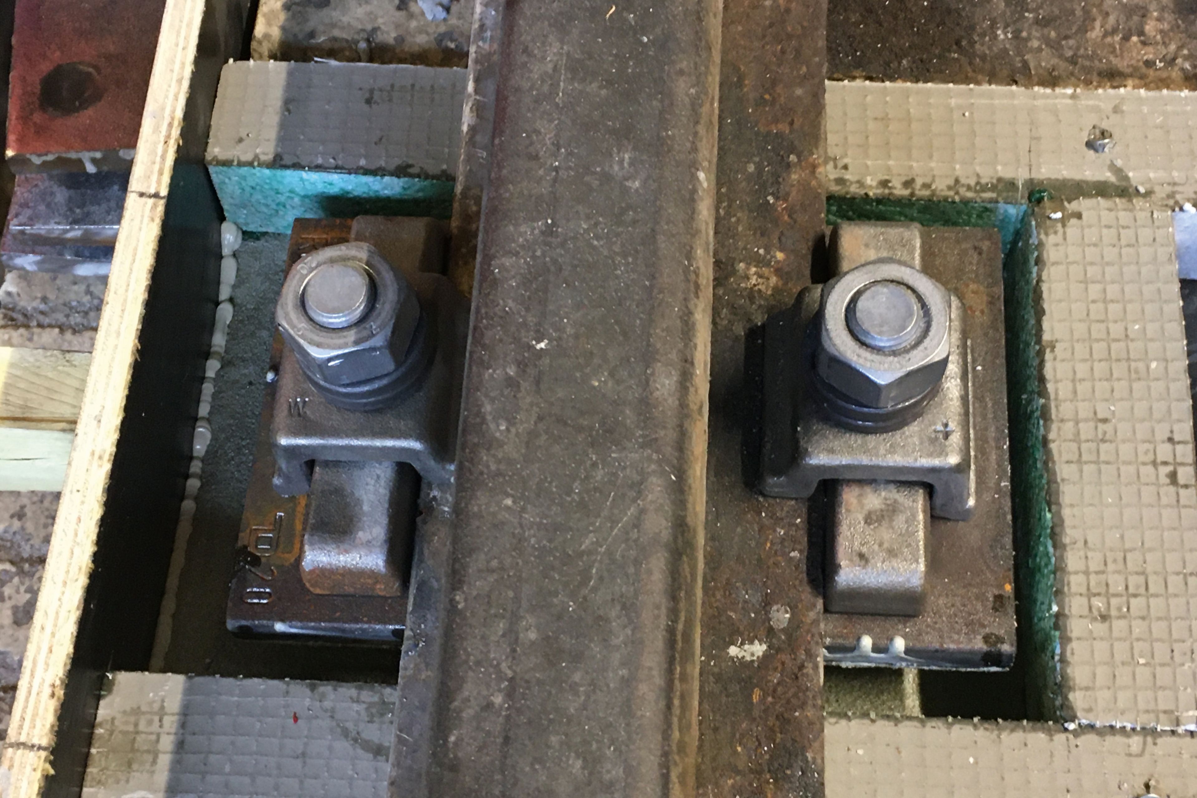 Rénovation du calage & de la fixation de rails - SNCF