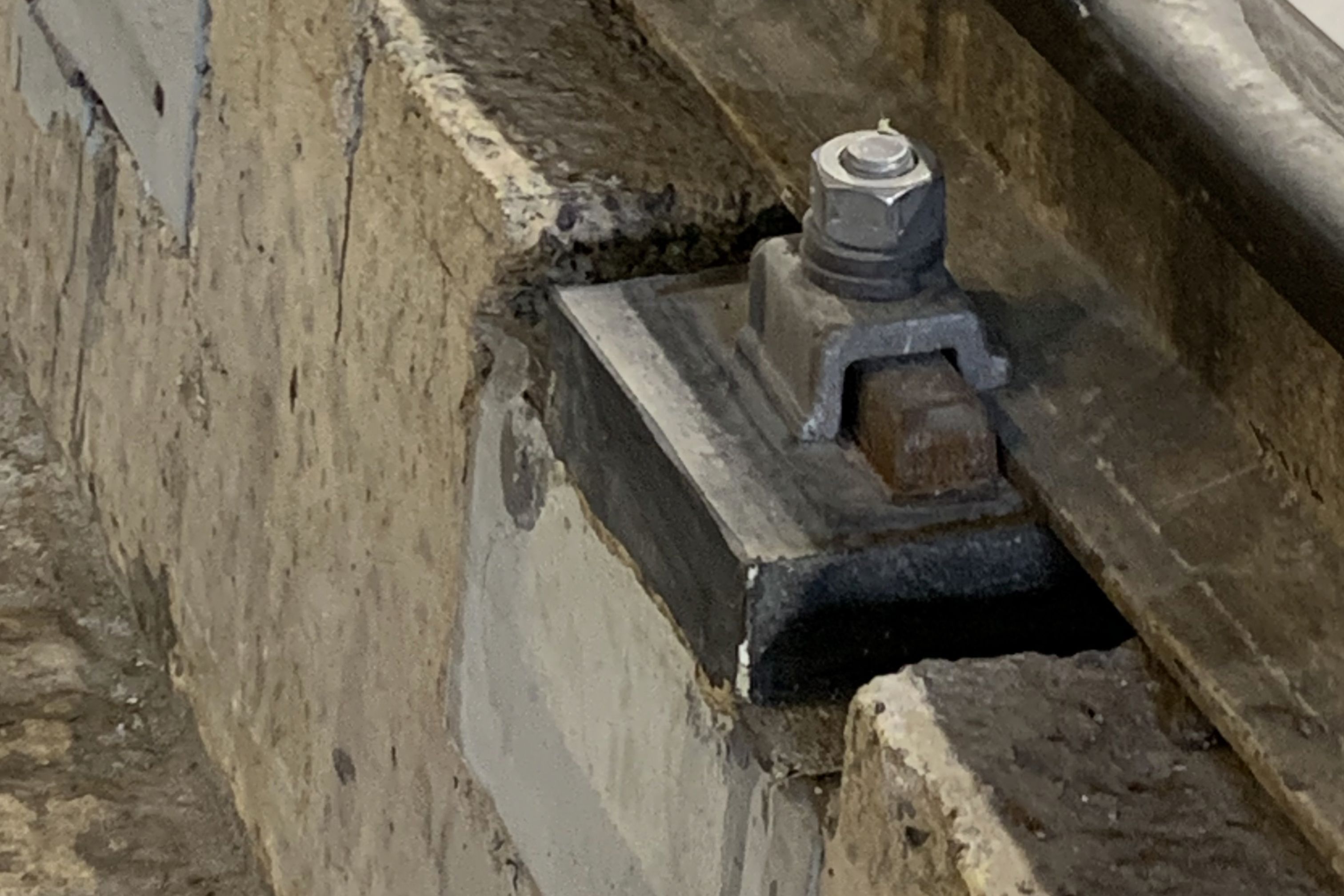 Rénovation du calage & de la fixation de rails - SNCF