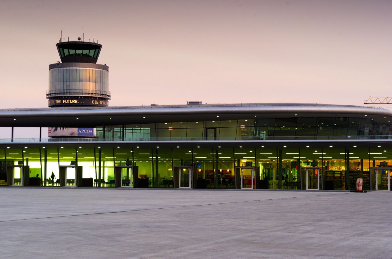Zurich Airport Layout 43 Cool Aviation Photos: Behind The Scenes At
