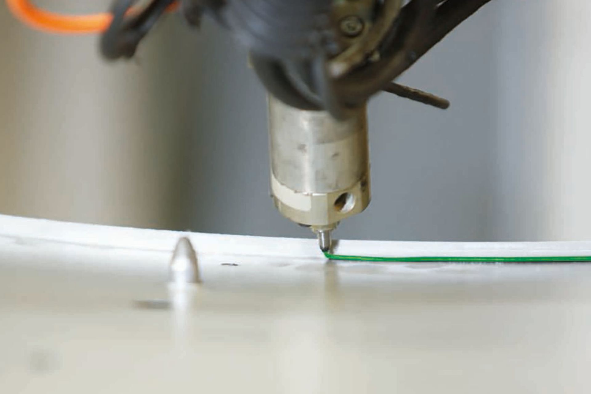 Hem-Flange Bonding | Body Shop Adhesives | Sika Automotive