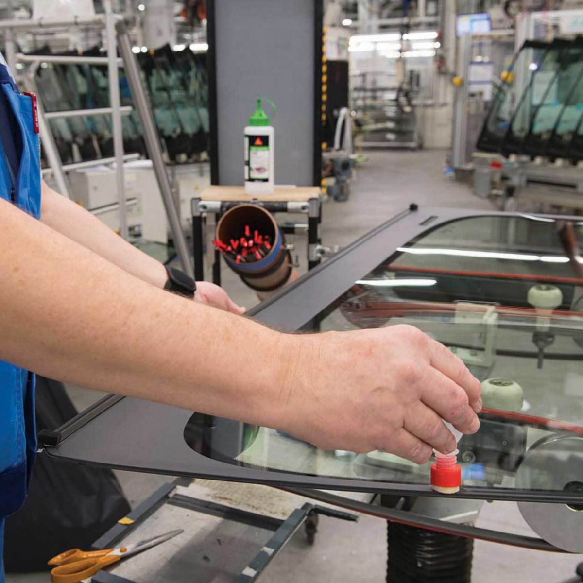 Sika HydroPrep | Assembly Line Adhesives | Sika Automotive