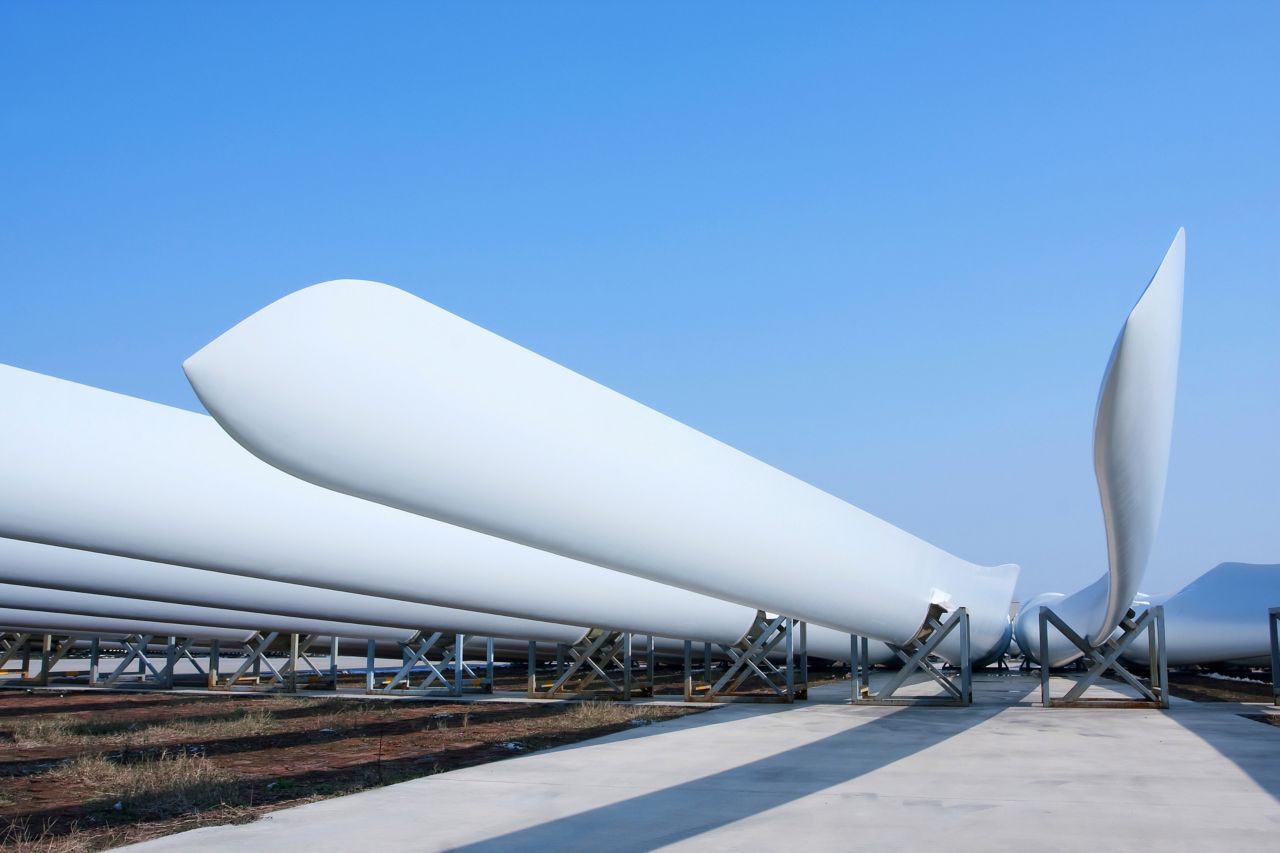 Solutions for Wind Turbine Construction & Repair