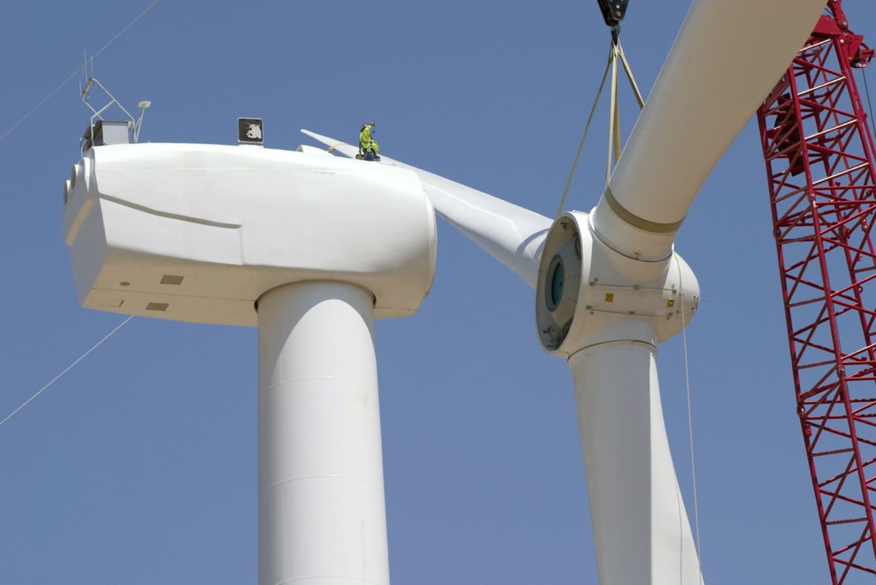 Solutions for Wind Turbine Construction & Repair