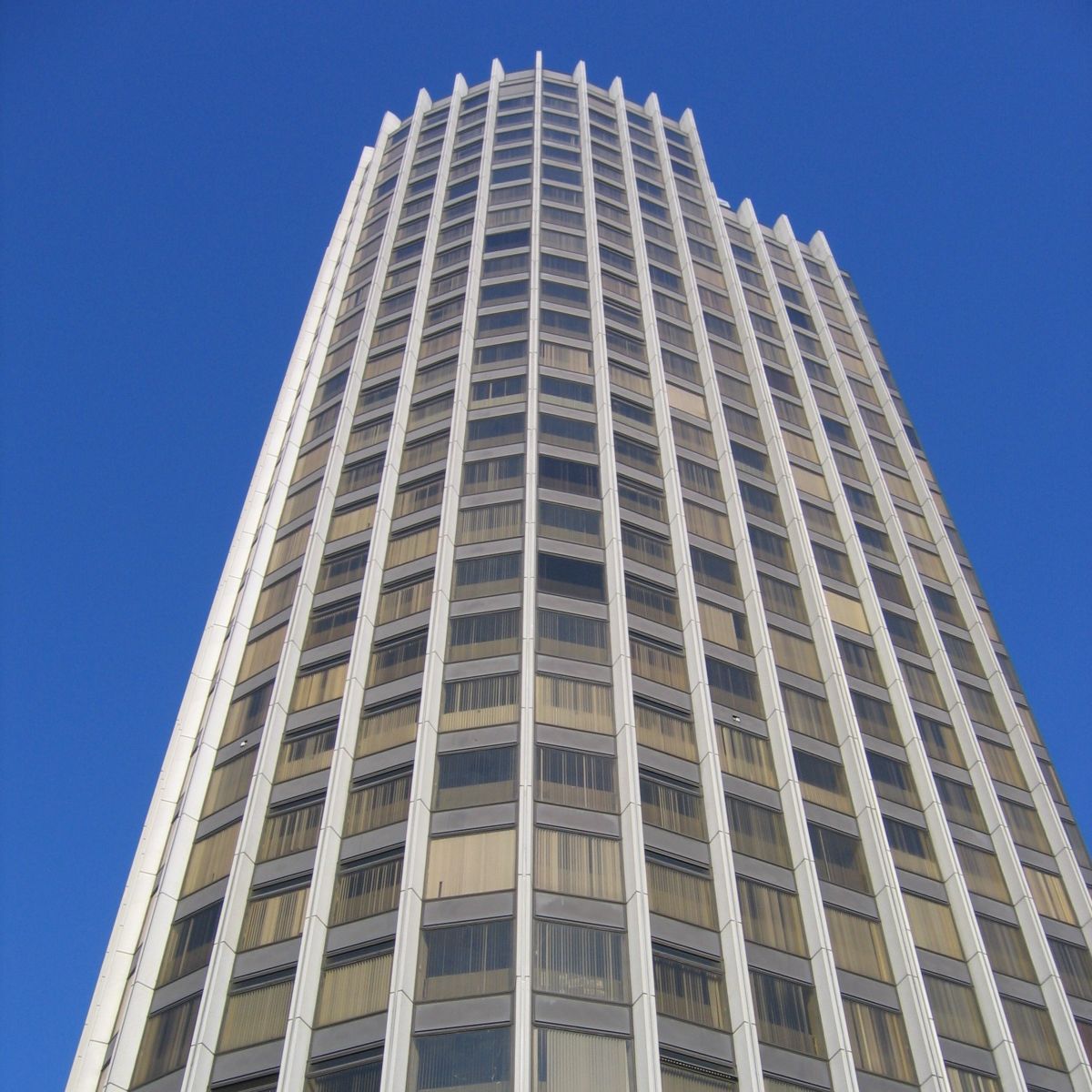 South Bank Tower, St George Wharf