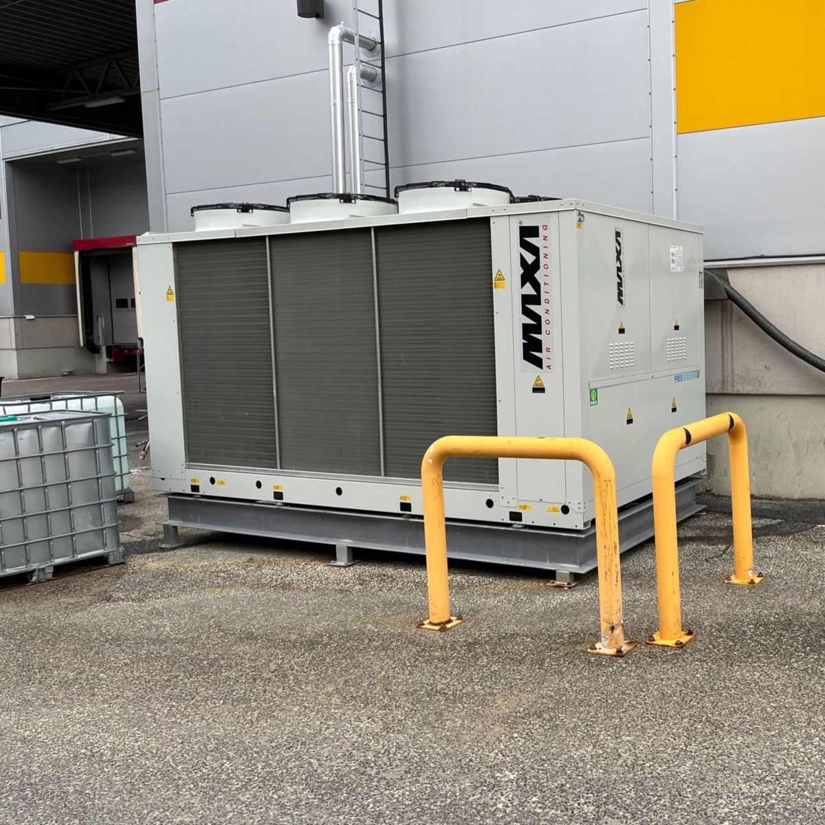 Saving Water by Exterior Cooling System