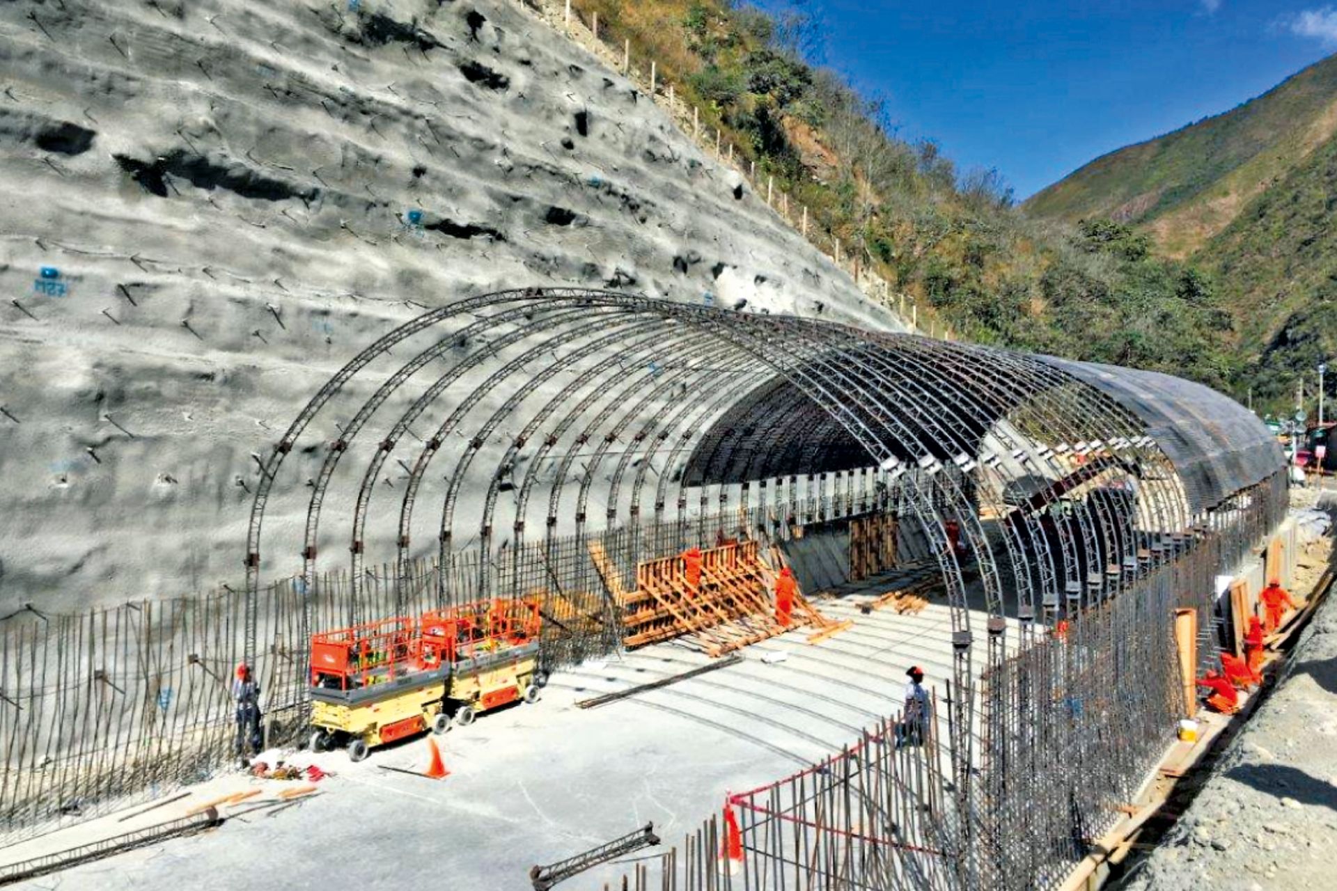 Concreto Lanzado en Túnel Yanango