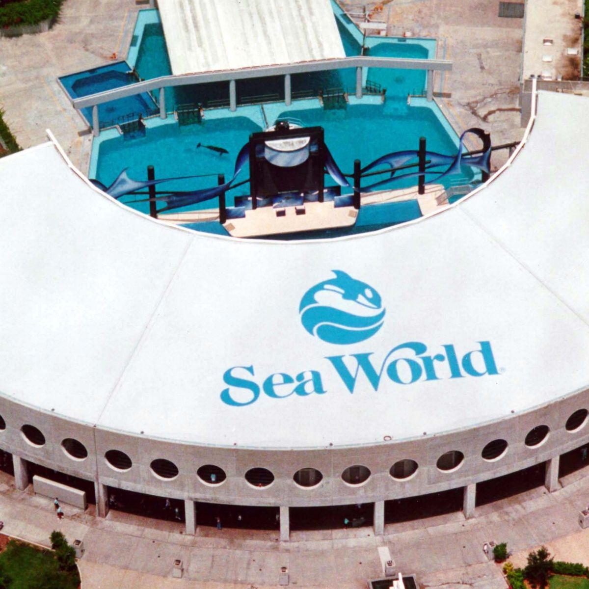 Sea World: Shamu Stadium Roofing Project
