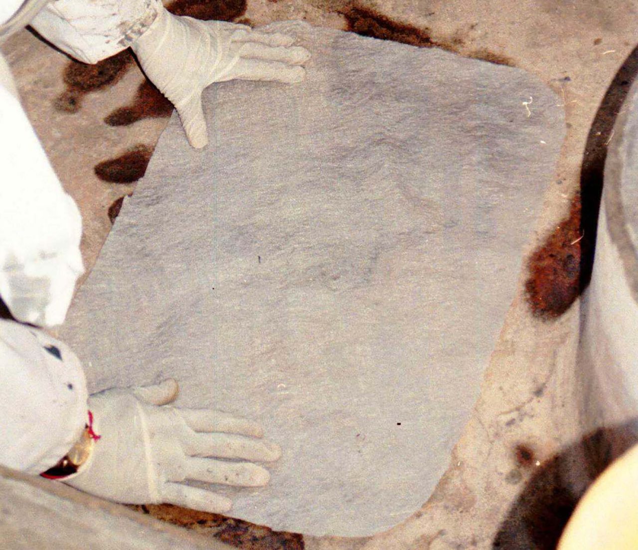 How to Waterproof a Pond