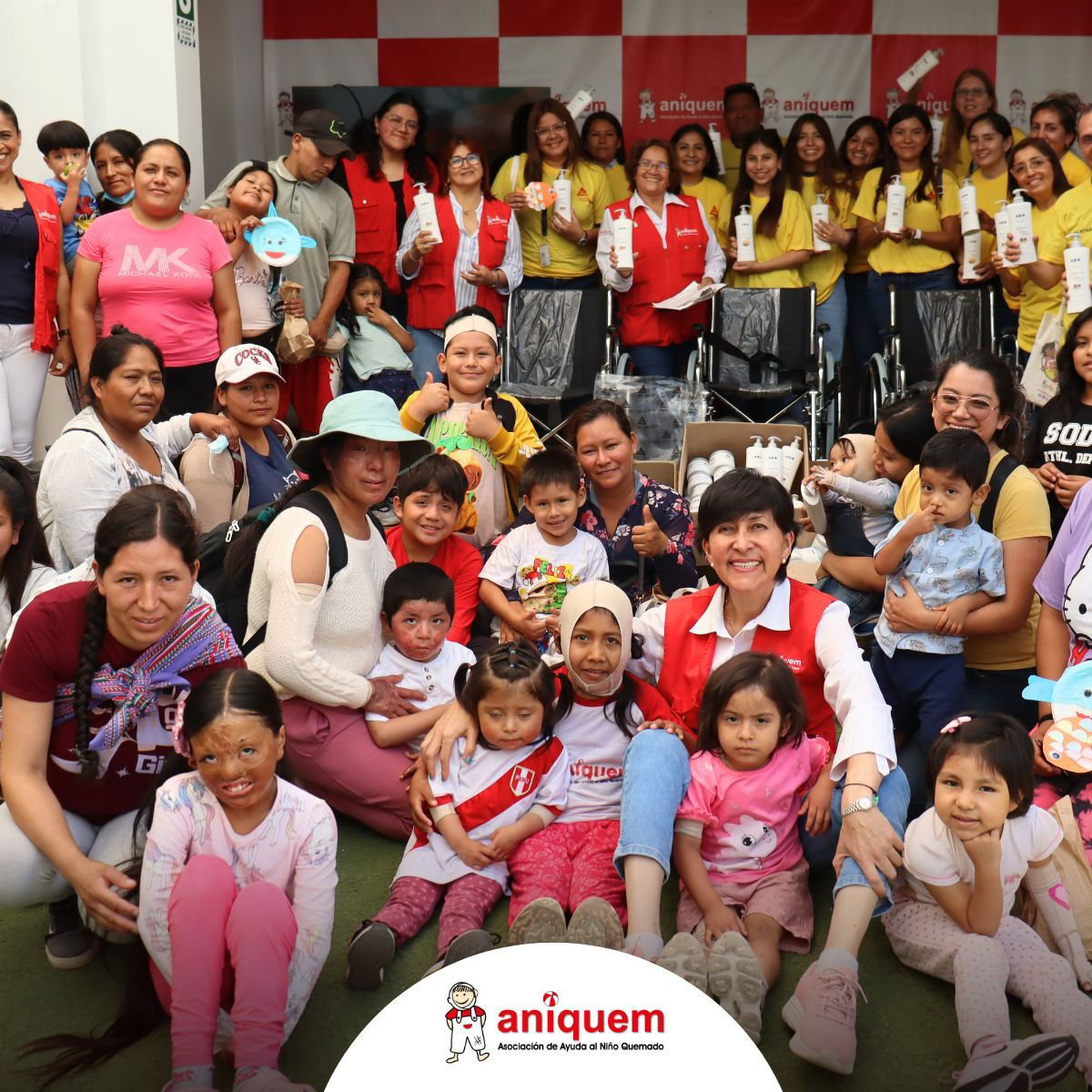 Sika Volunteers Bring Hope and Smiles to Children at ANIQUEM