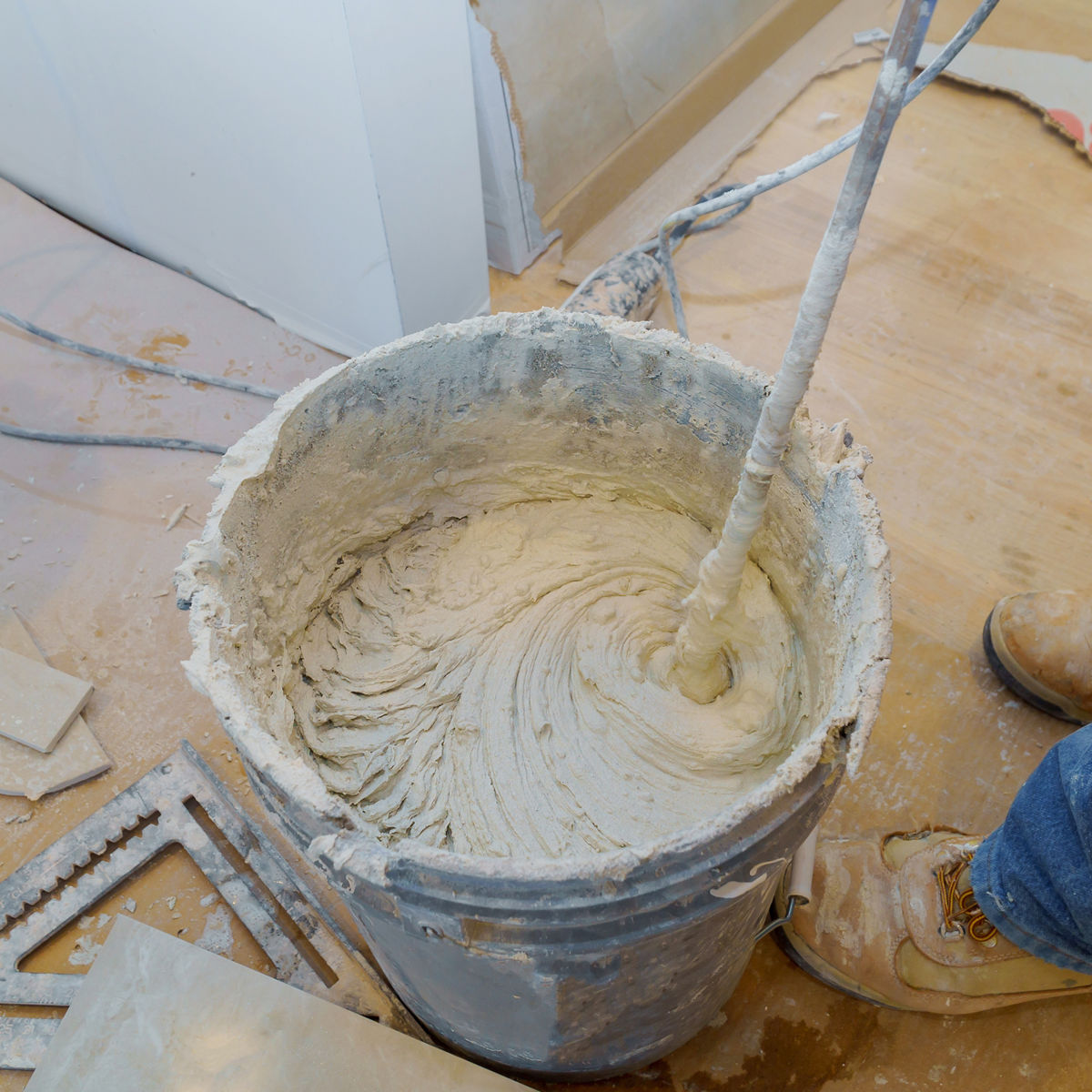 Grouting pada Beton: Fungsi, Jenis, dan Cara Aplikasi yang Benar