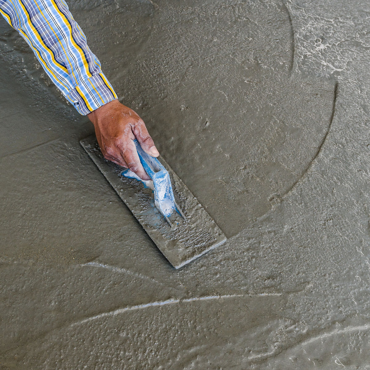 Patching pada Beton: Fungsi, Jenis, dan Cara Aplikasi yang Benar